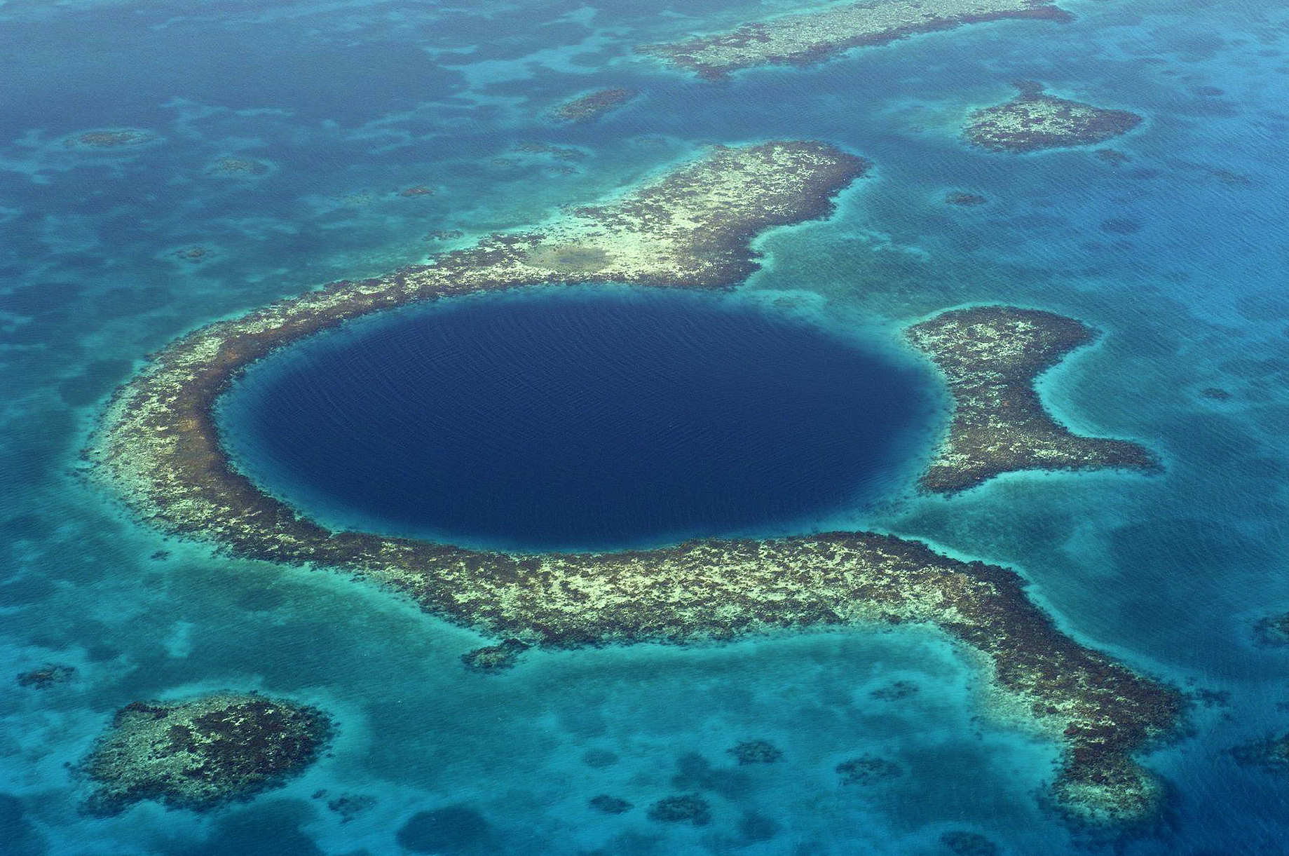 bluehole – Splash Dive Center
